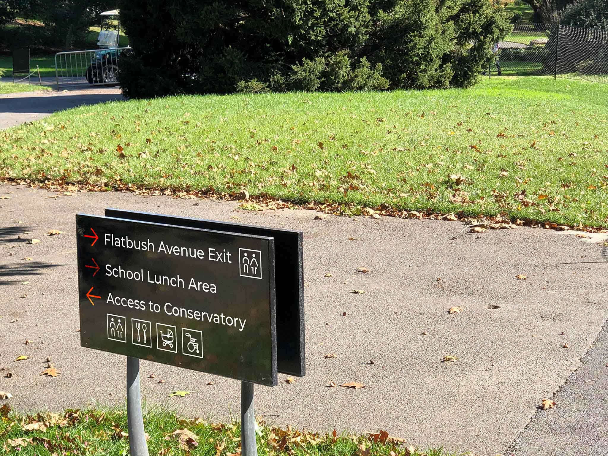 Brooklyn Botanic Garden Signage System Redesign by Felix Fu – SVA Design