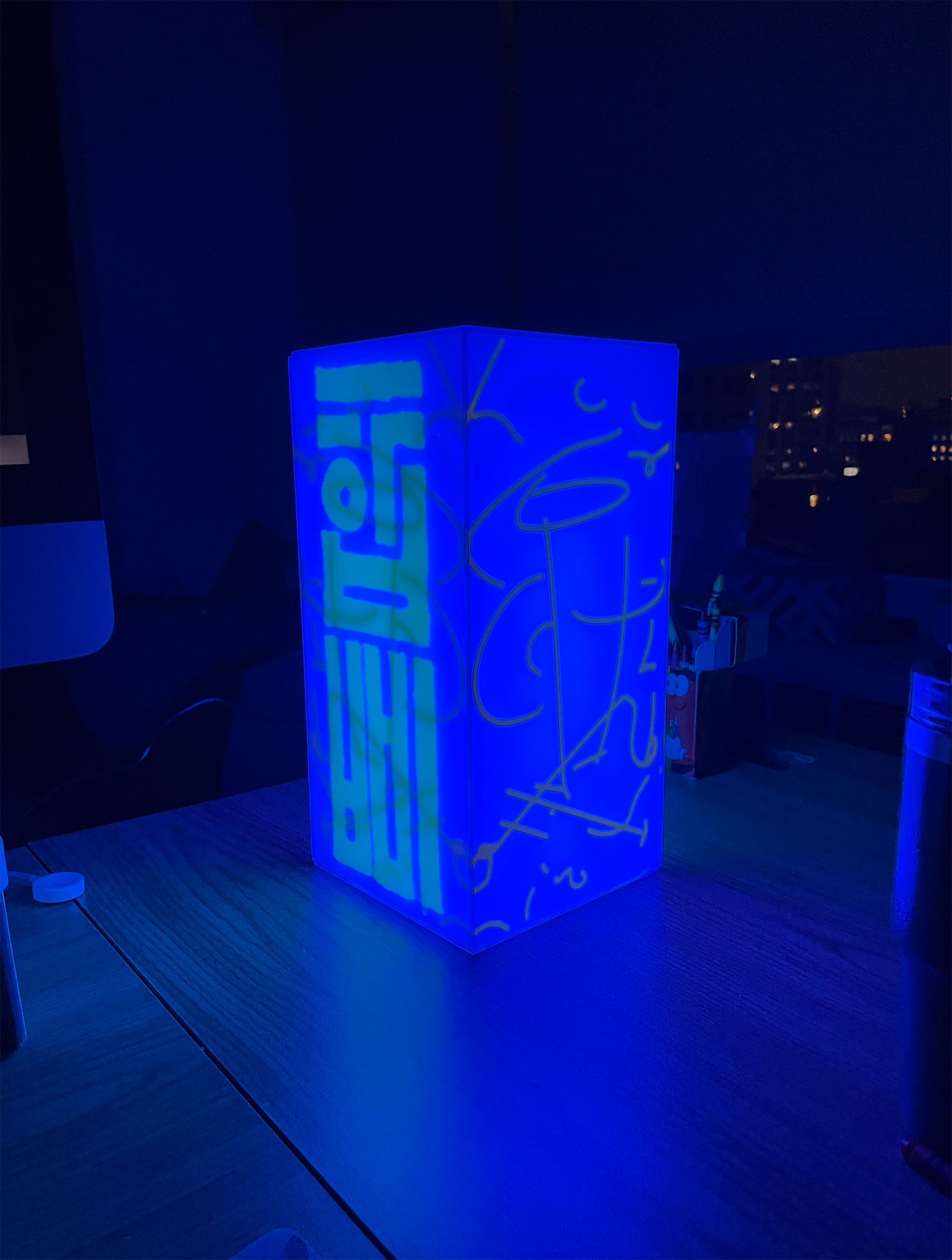 Happy X Lightbox by Sun Min Lee – SVA Design