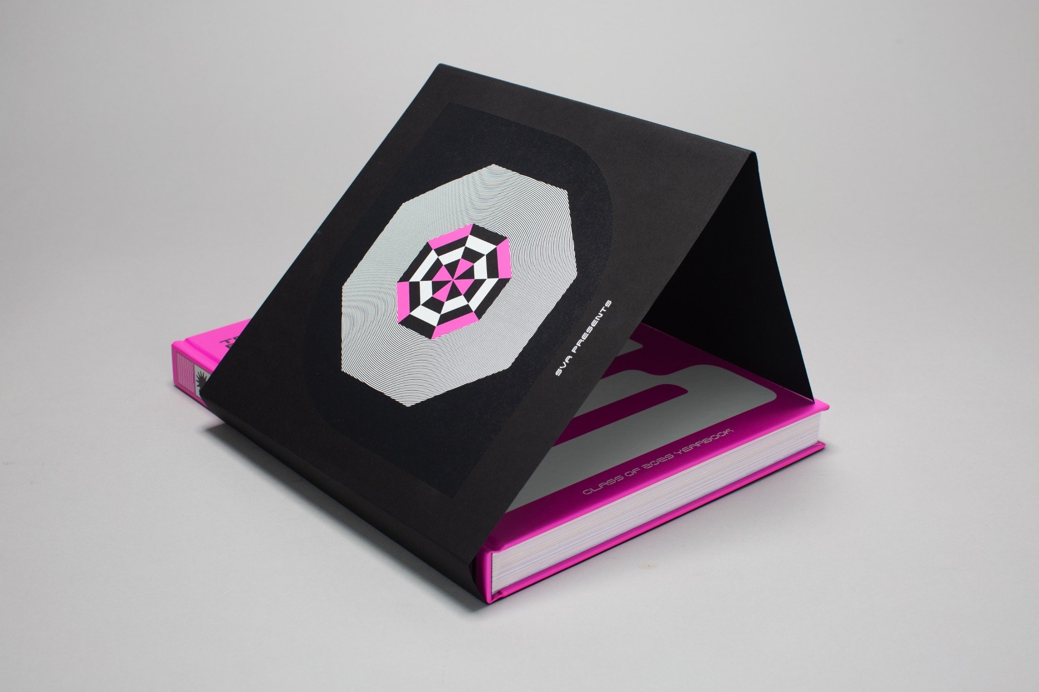 2025 Yearbook Type Design and Cover by Yi-Lin Lu – SVA Design